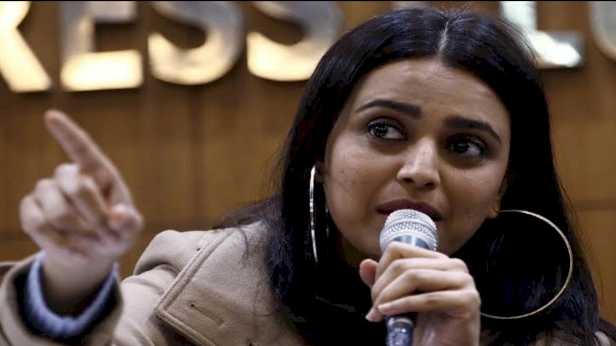 दिनभर वोटिंग के बाद भी EVM 99 फीसदी चार्ज कैसे, अभिनेत्री स्वरा भास्कर का चुनाव आयोग से सवाल ...